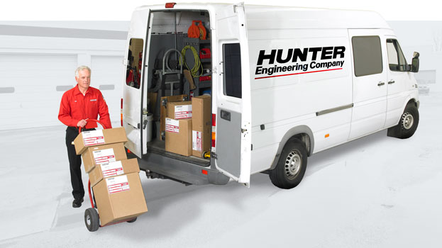 Revolution™ WalkAway™ Tire Changer | Hunter Engineering Company®