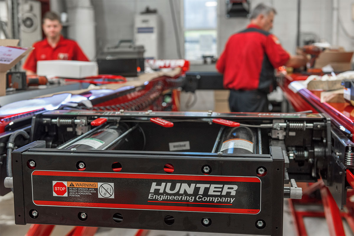 Alignment Scissor Lifts | Hunter Engineering Company®