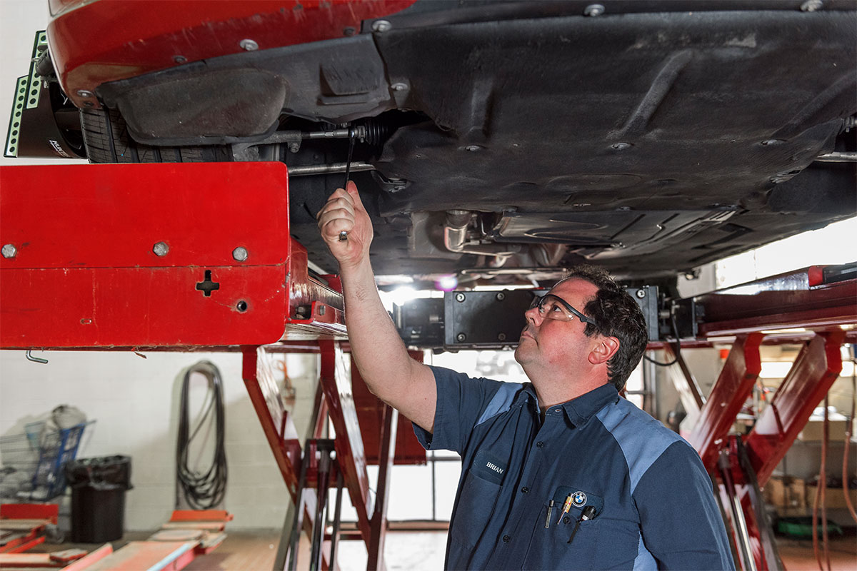 Alignment Scissor Lifts | Hunter Engineering Company®