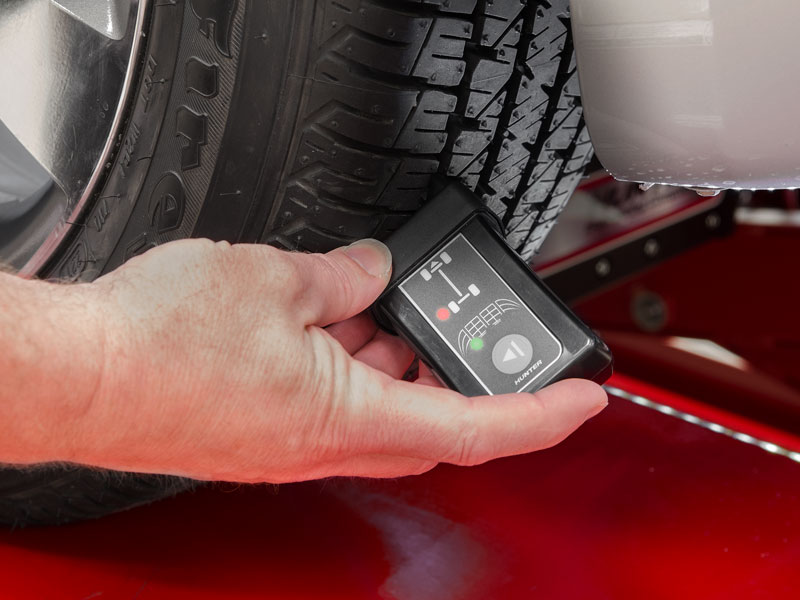 HawkEye Elite® Alignment Machine | Hunter Engineering Company®