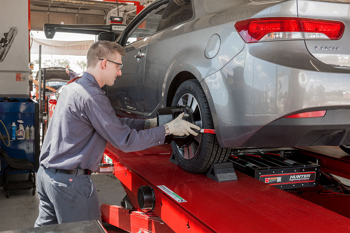 HawkEye Elite® Alignment Machine | Hunter Engineering Company®