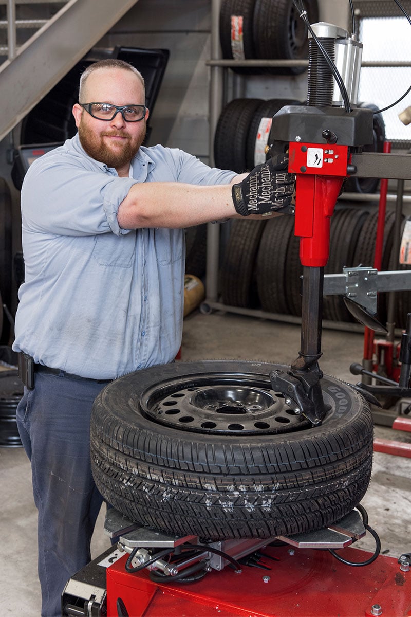 Table-Top Tire Changers – Hunter Engineering | Alignment Machine, Wheel ...