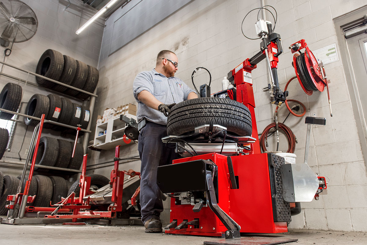 Table-Top Tire Changers – Hunter Engineering | Alignment Machine, Wheel ...