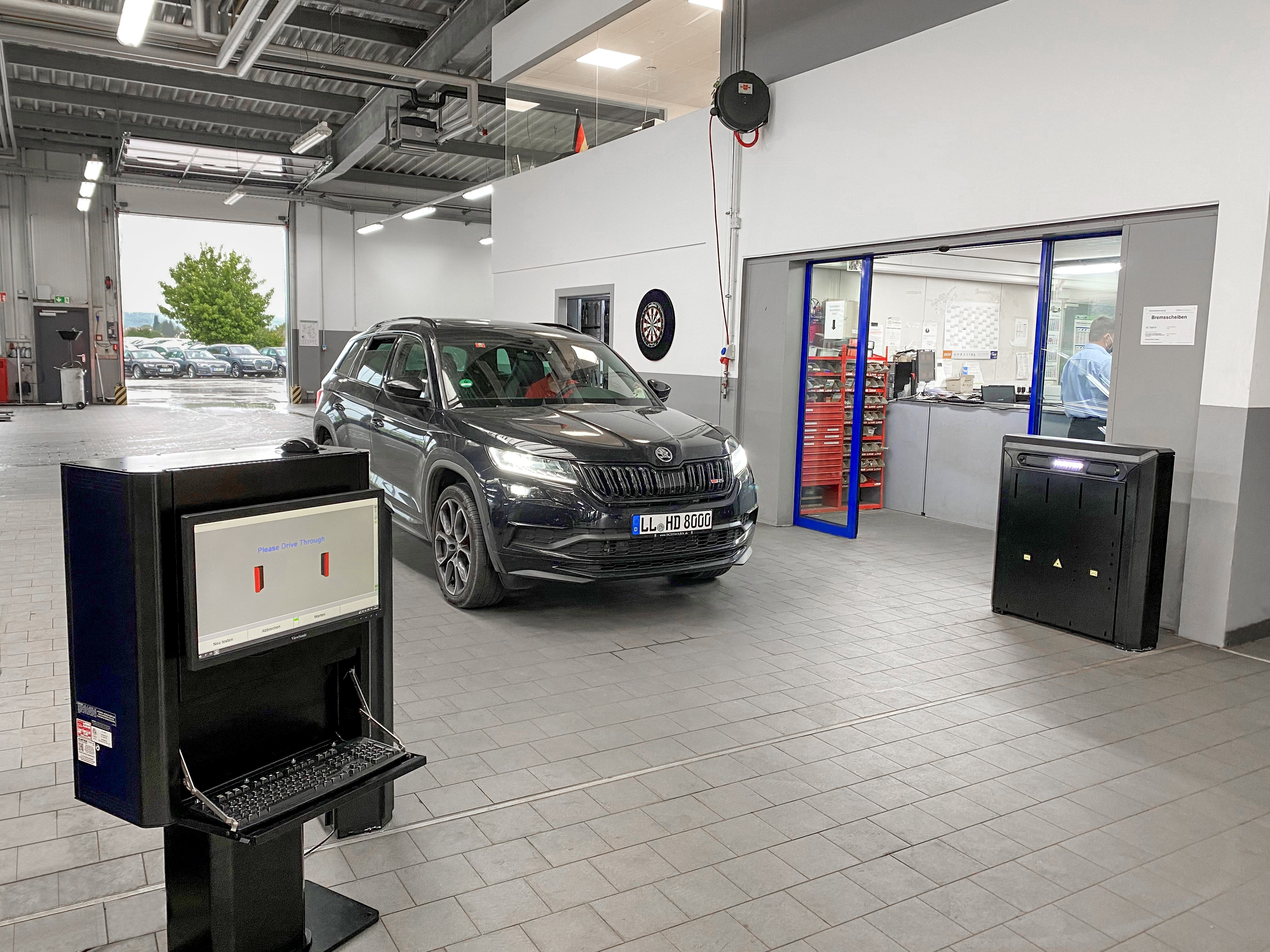 Quick Check Drive Over Alignment Check | Hunter Engineering Company®