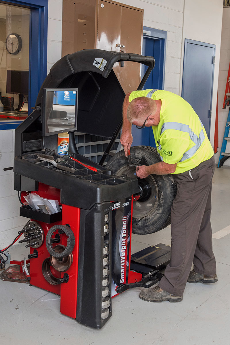 SmartWeight® Wheel Balancers | Hunter Engineering Company®